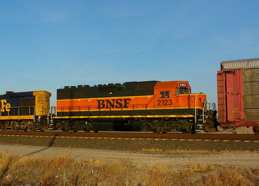 BNSF 2123